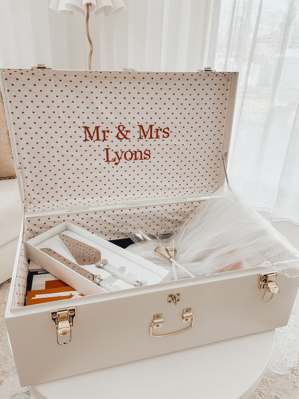 Classic Bridal Keepsake Box | Wedding Memory Storage Trunk – Keeprr ...