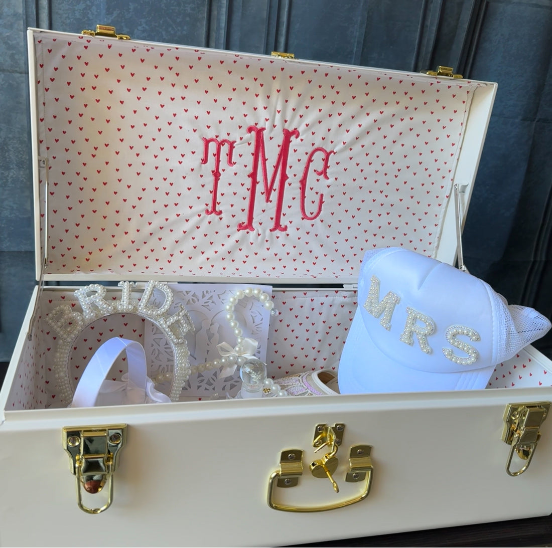 Keeprr Classic Trunk - Elegant Keepsake trunk. Fully Customisable!